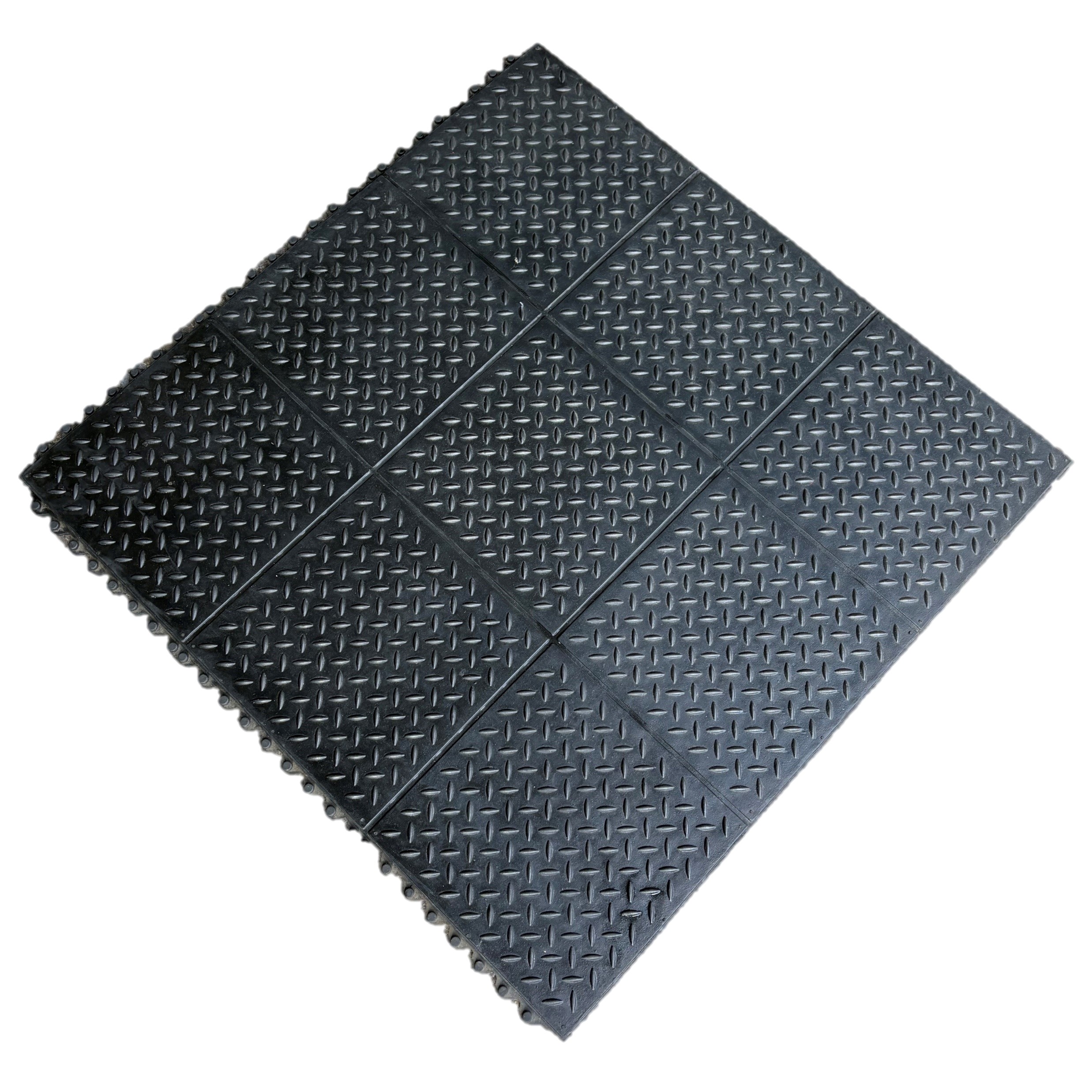 Interlocking Checker Plate Gym Mat | Rubber Matting Online